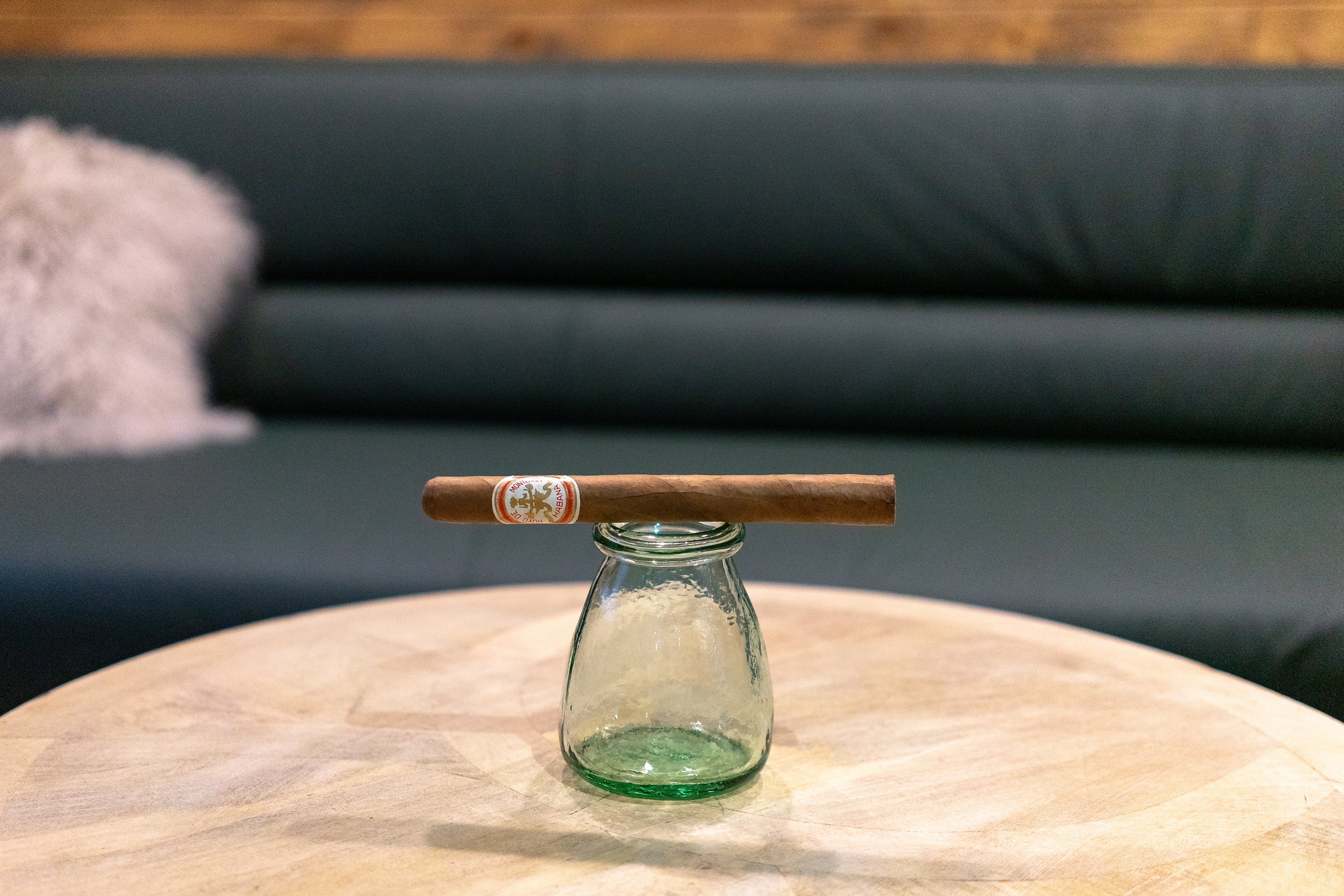 Top 5 Cuban Cigars to Smoke for Over an Hour – EGM Cigars